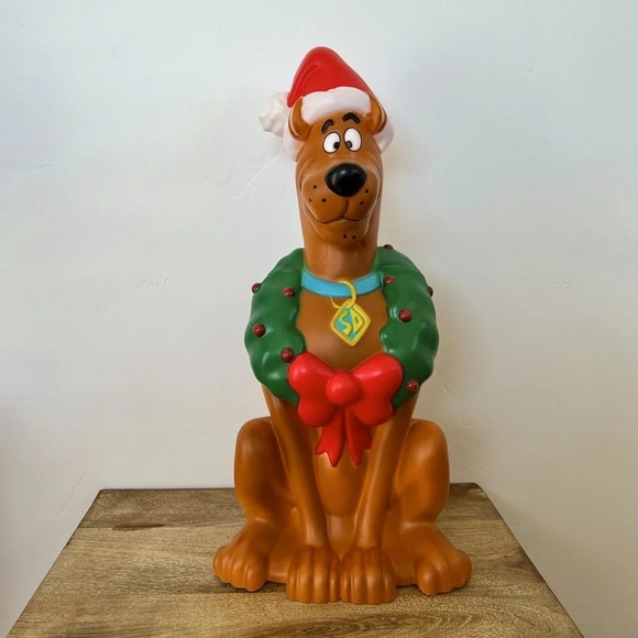 Cracker Barrel | Holiday | Scooby Doo 24 Inch Lighted Christmas Blow ...